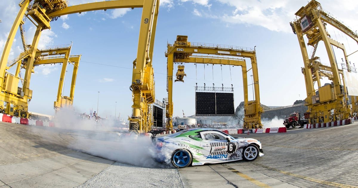 Red Bull Car Park Drift Final 2016 Action Clip