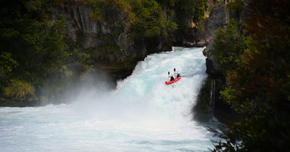 Nouria Newman: Kayaking Huka Falls in a tandem +video+