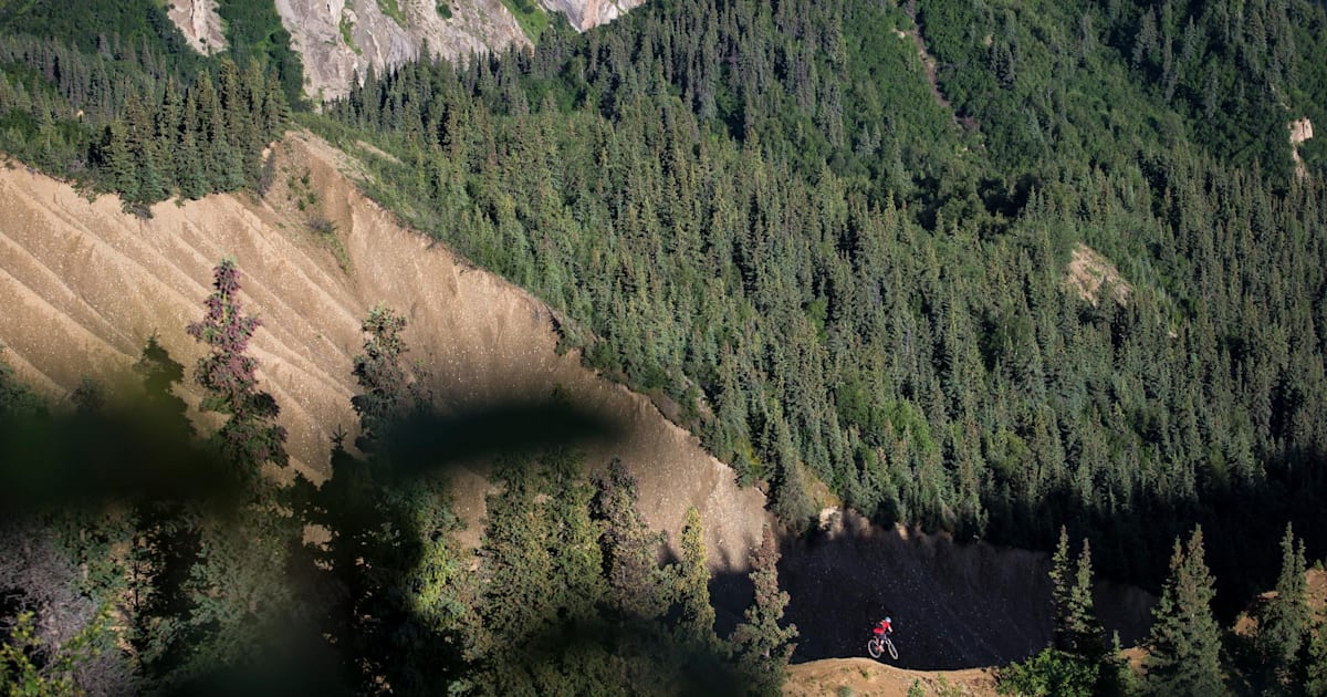 Eric Porter Rides Ridgeline in Alaska | Red Bull Bike