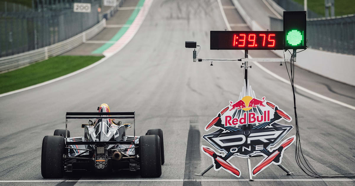 Red Bull DR.ONE в самом разгаре
