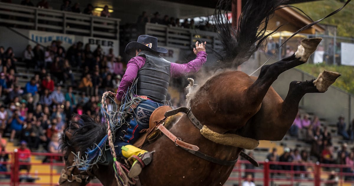 Breaking the Day S1 E5: Saddle bronc rider – video