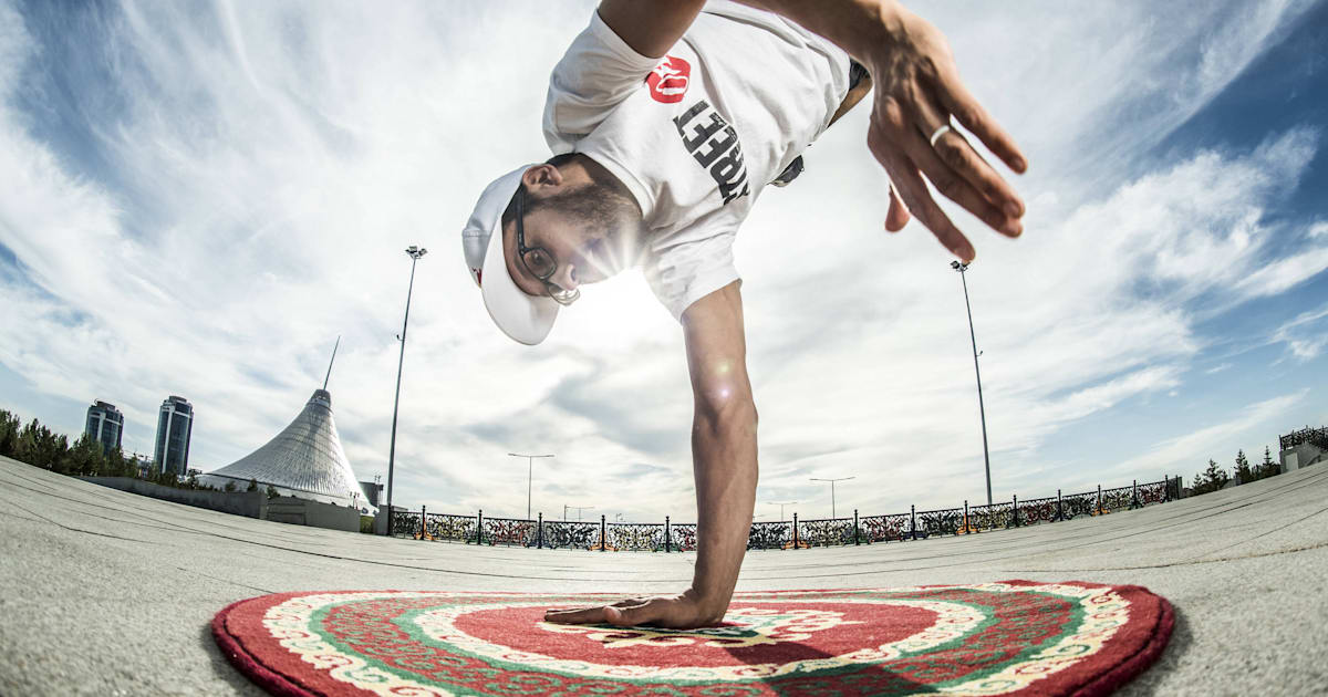 RoxRite & Lilou Meet... Red Bull BC One B-Boys: TV show