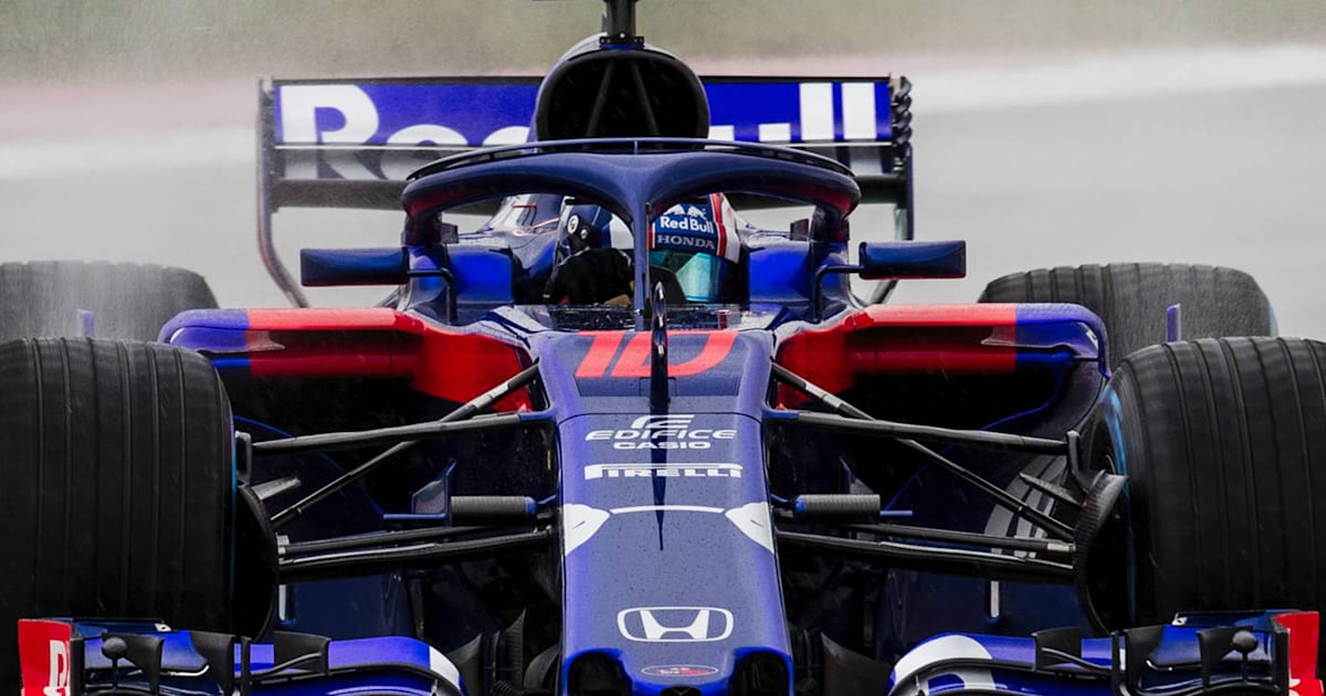 Scuderia Toro Rosso: STR13 Formula One race car launch