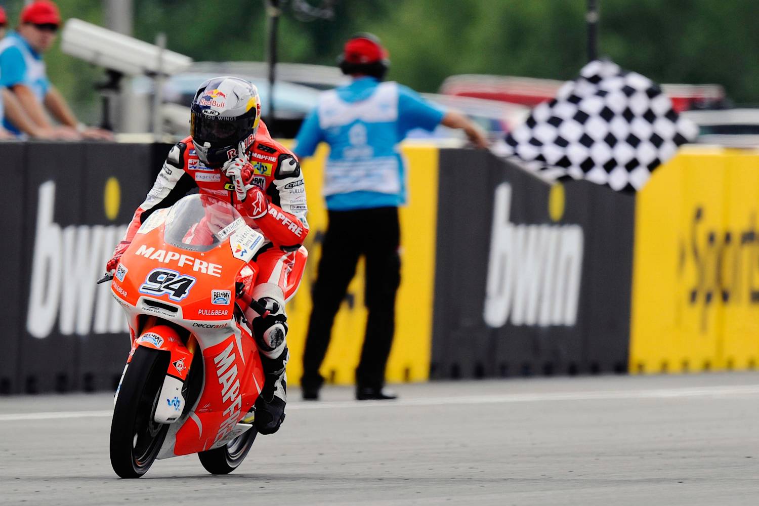 Jonas Folger to ride on with Aspar