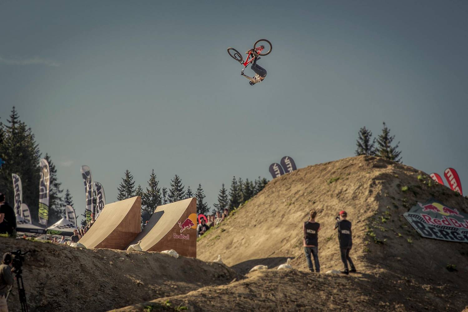 Brett Rheeder siegt bei Red Bull Berg Line 2013