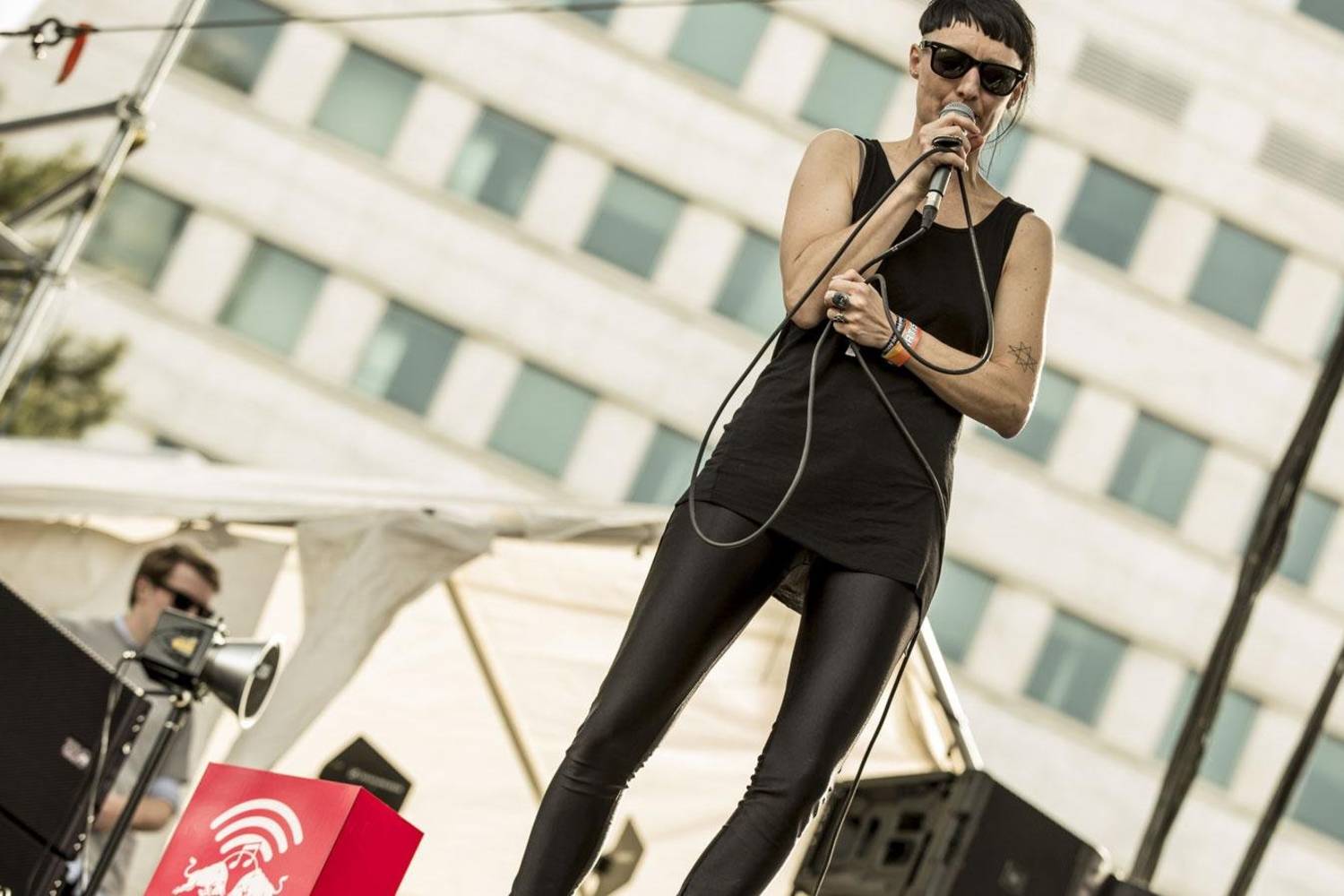 Les Adult. se transforment en héros des festivals