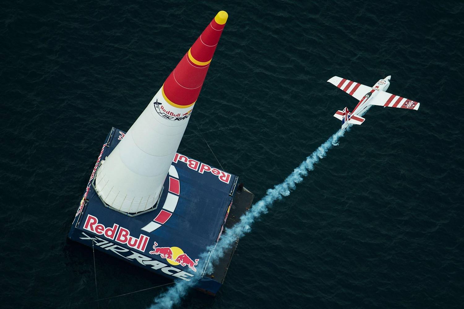 10 Facts About the 2014 Red Bull Air Race Championship