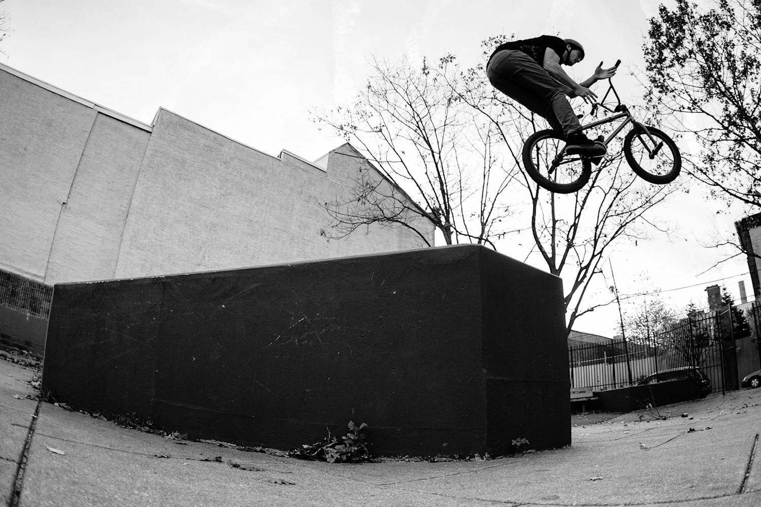 Van Homan vit et ride son BMX à Pennsville