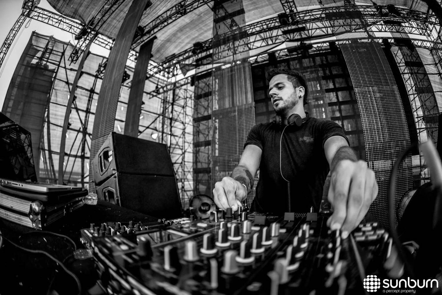 Record Time: Qilla Records