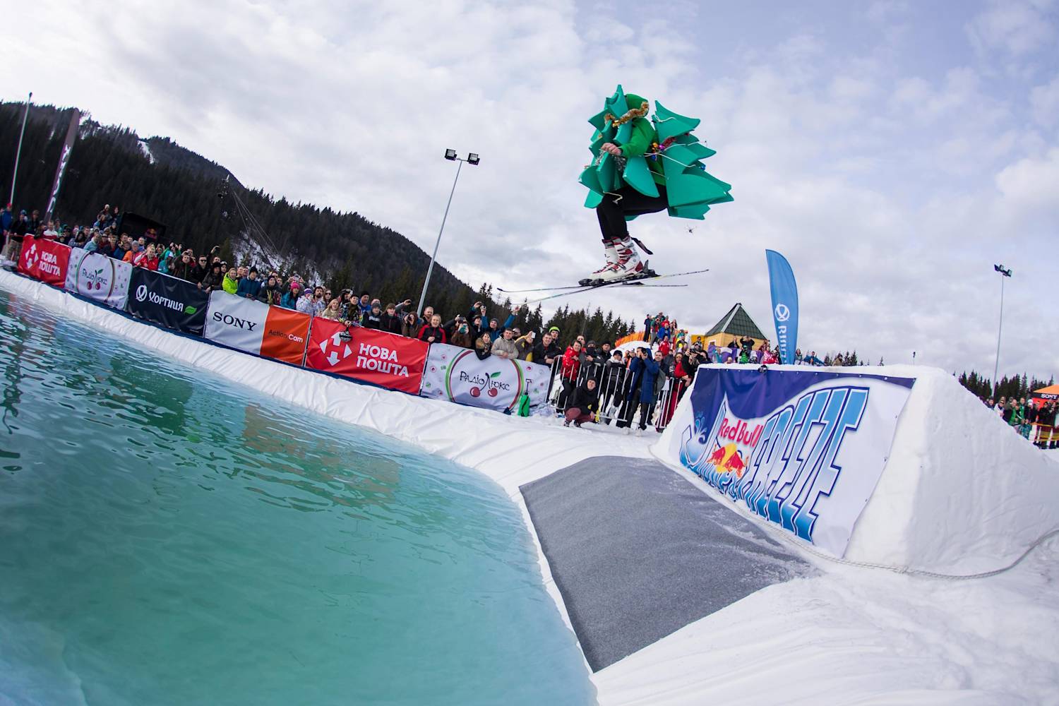 Red Bull Jump & Freeze 2016 в Буковелі (анонс)