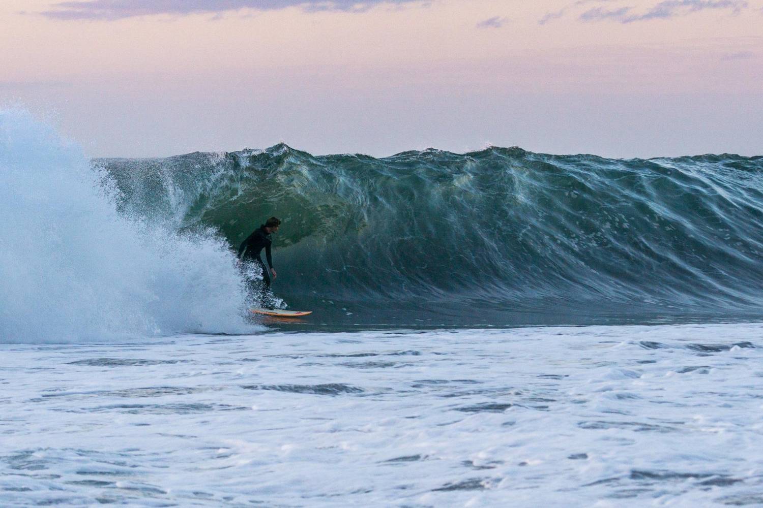 Surfing in Chile: Brand new photo gallery | Red Bull