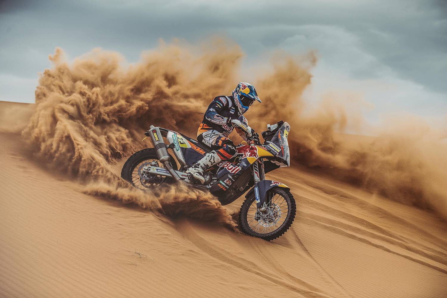 Dakar Rally: Essential kit for KTM team bikers *video*