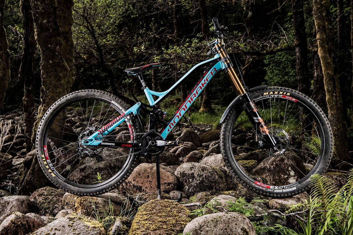 Danny Hart 2017 Bike Check: Mondraker Summum