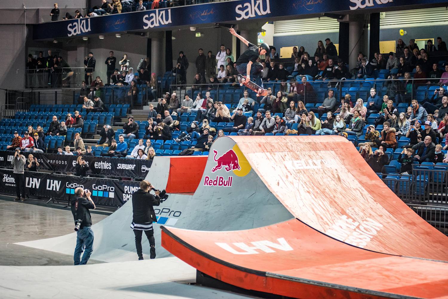 Simple Session 2020 skateboard event | live video