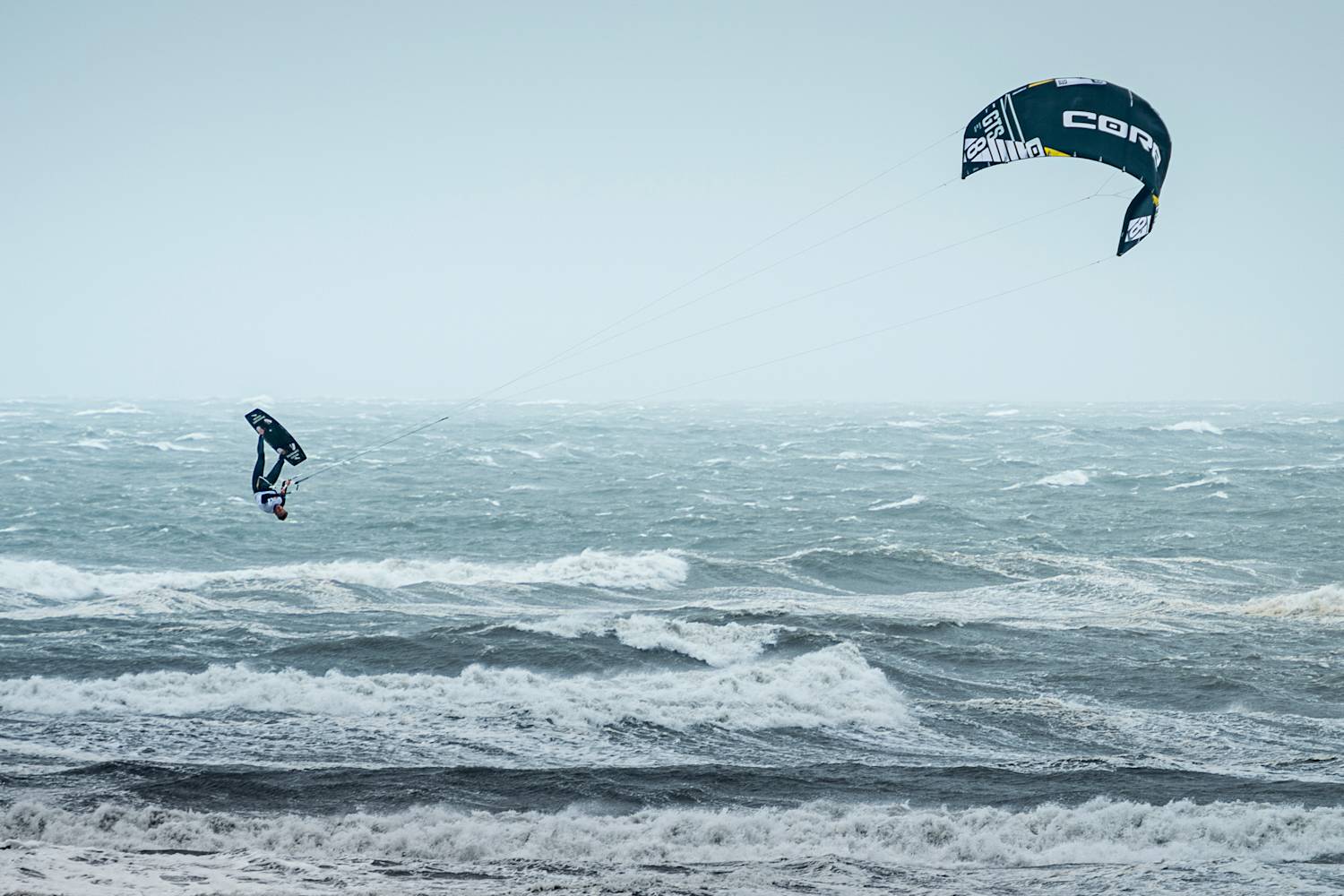 Red Bull Megaloop 2019: Kiteboarding – live event