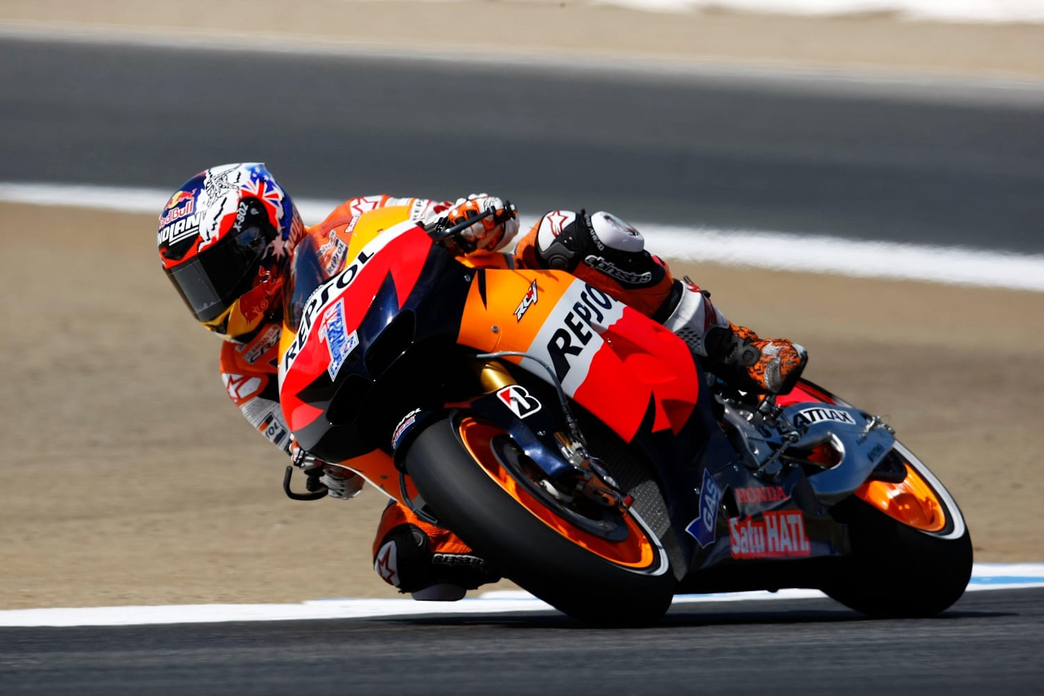 Stoner becomes 20th MotoGP Legend