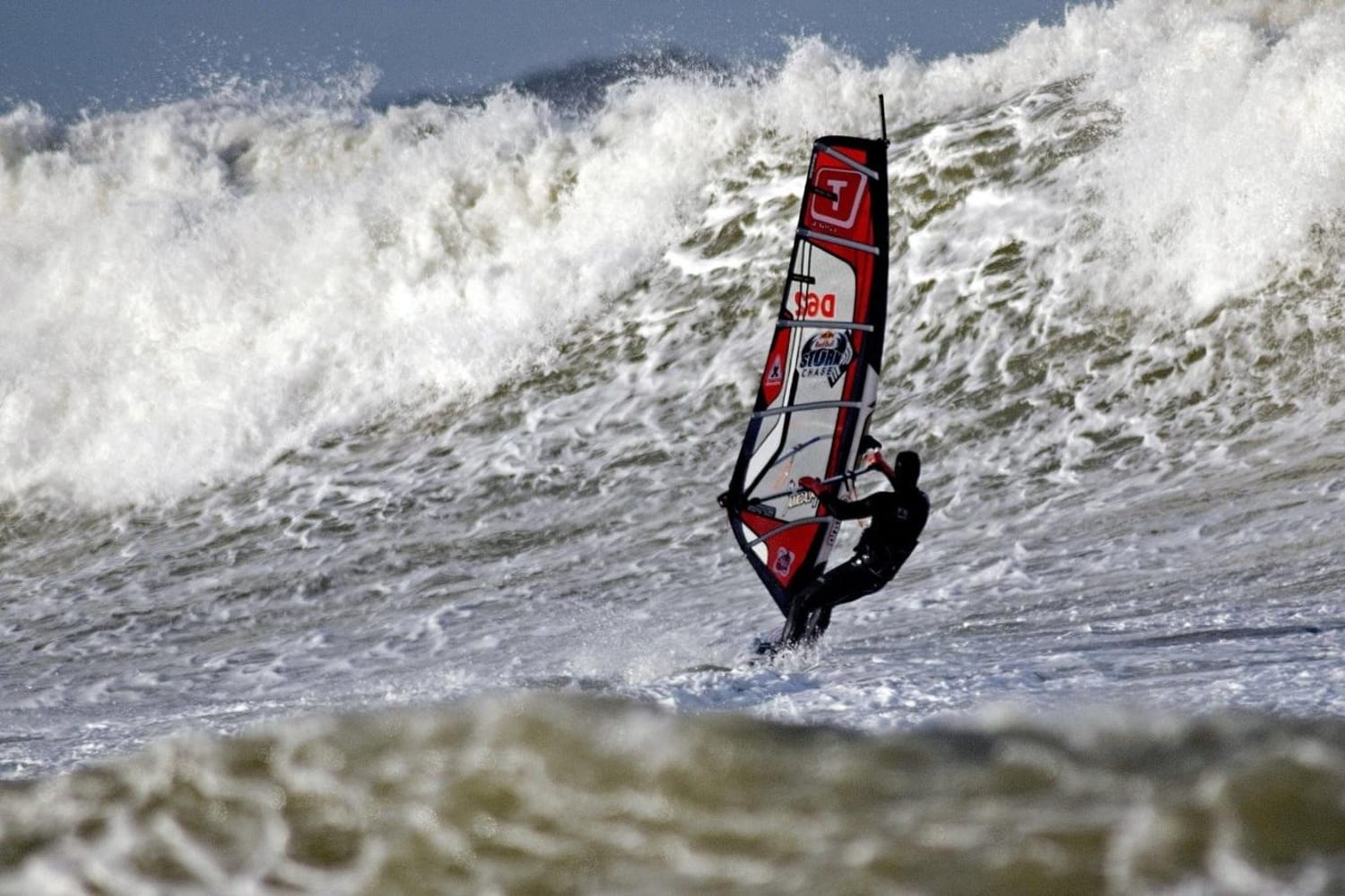 Red Bull Storm Chase: así es la competición de windsurf