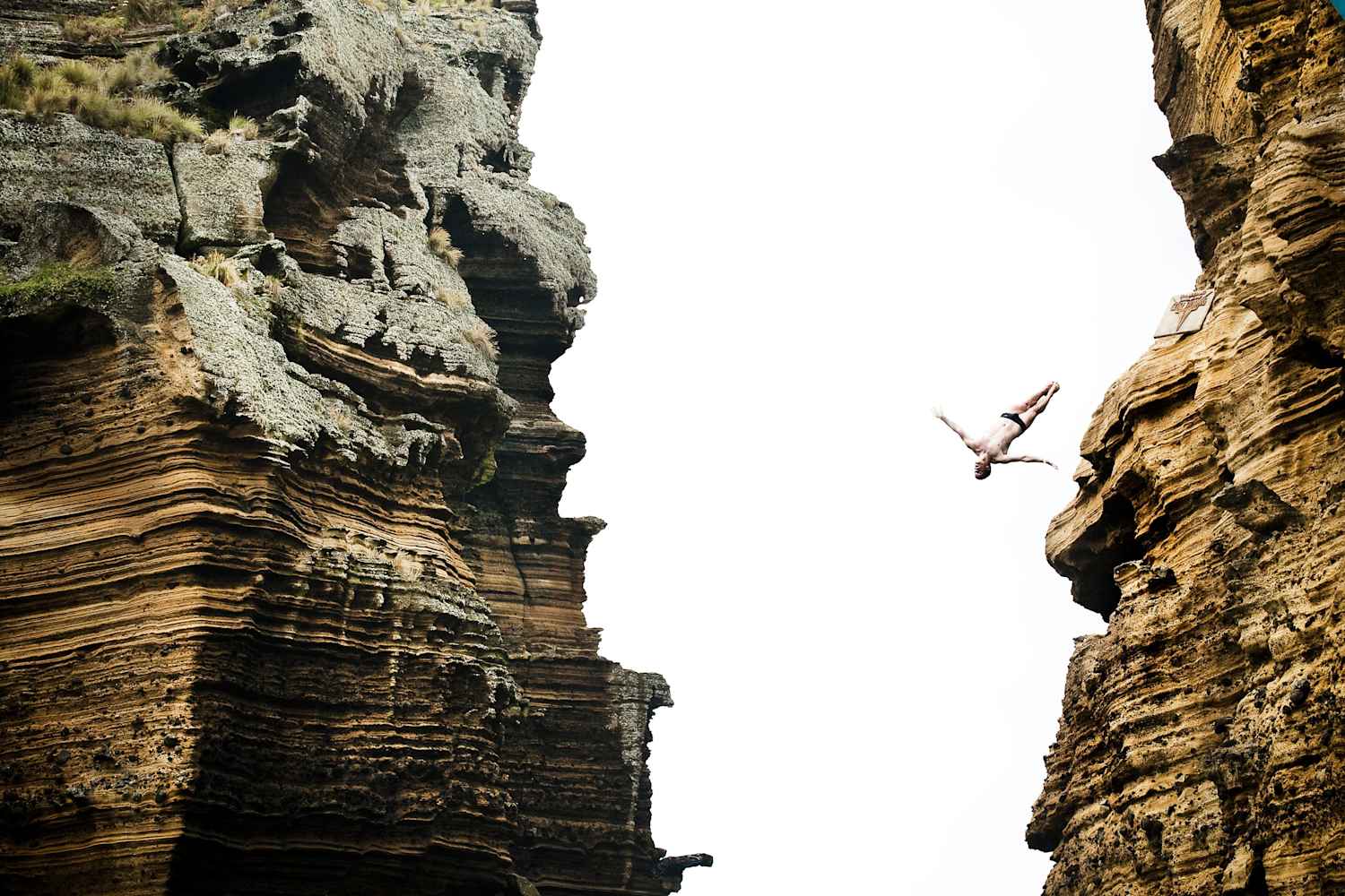 Red Bull Cliff Diving World Series 2012: Azores