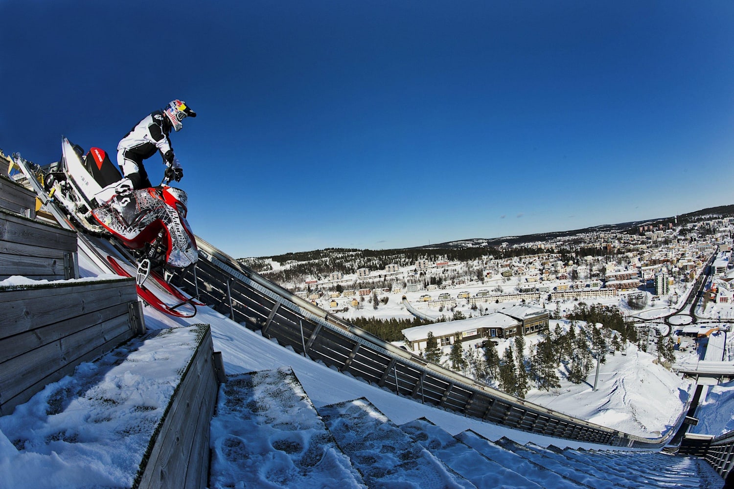 Daniel Bodin's huge ski jump on a snowmobile