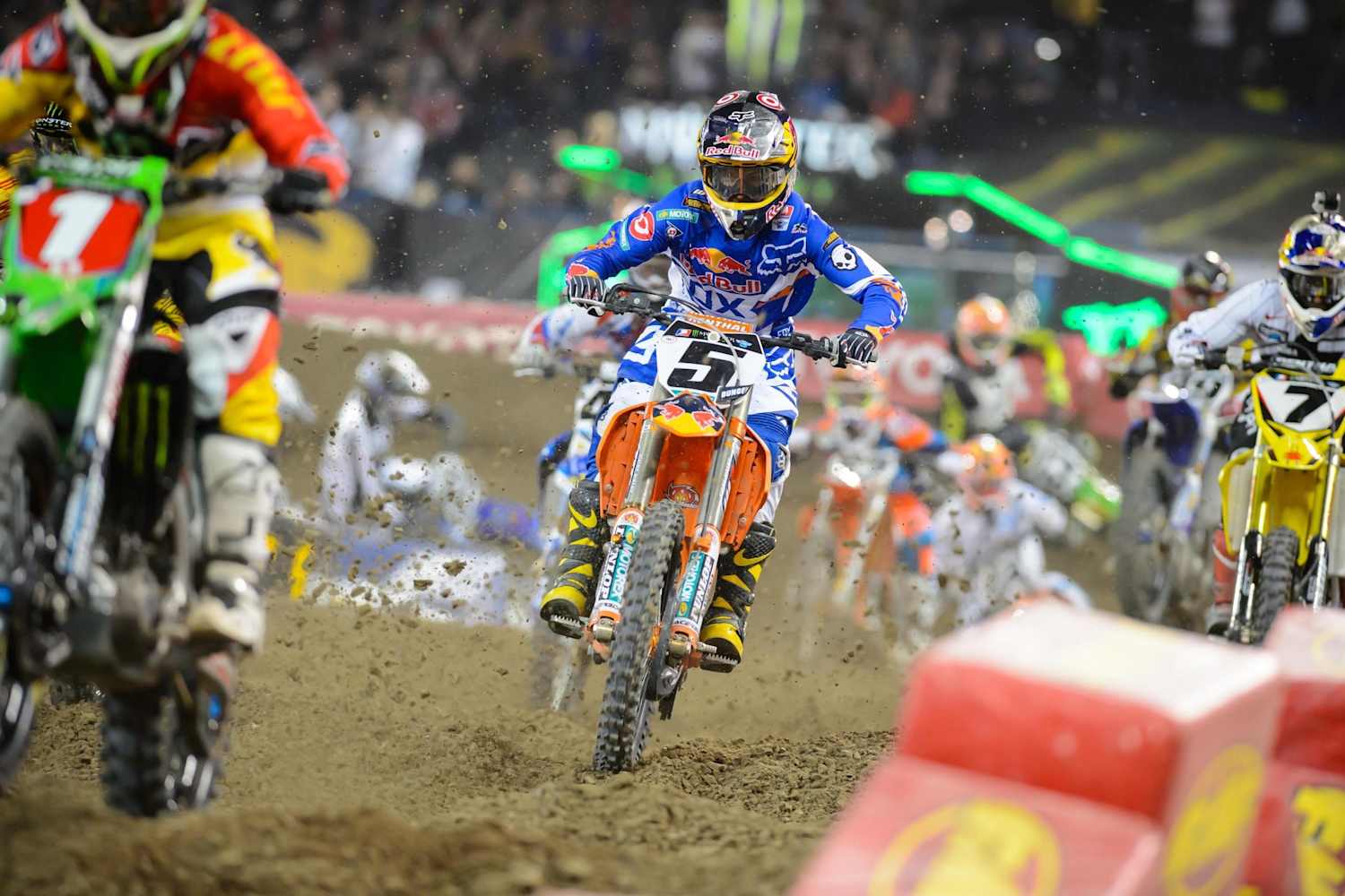 Villopoto continues winning streak in Toronto