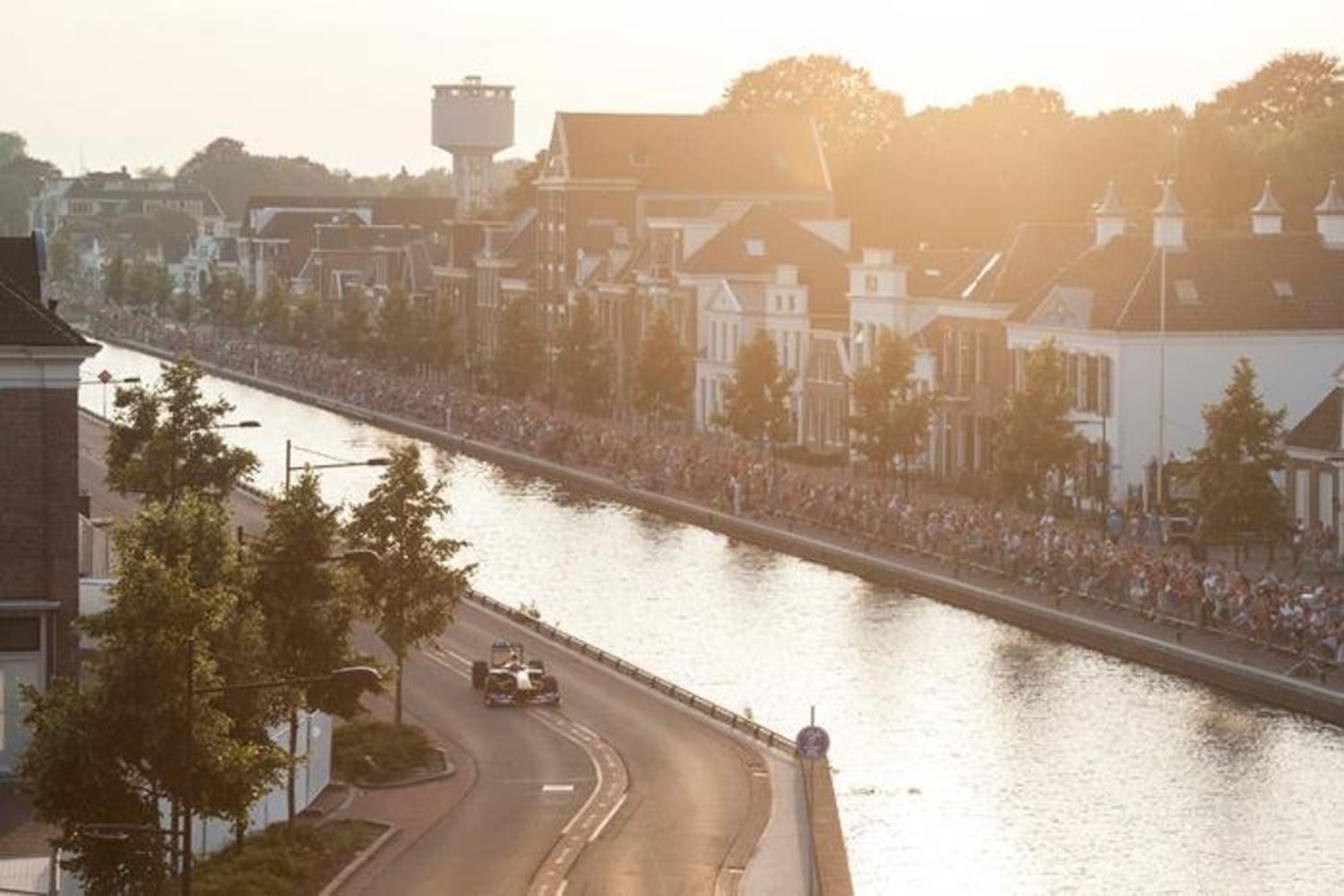 Extra hitte door F1-demo in centrum Assen