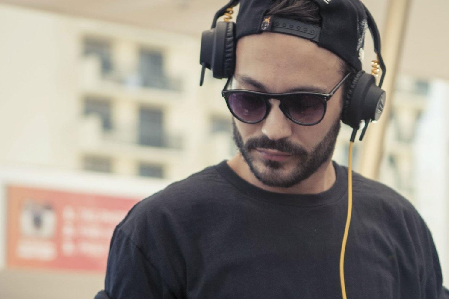 Brodinski l'ouvre avec Gimme Back The Night