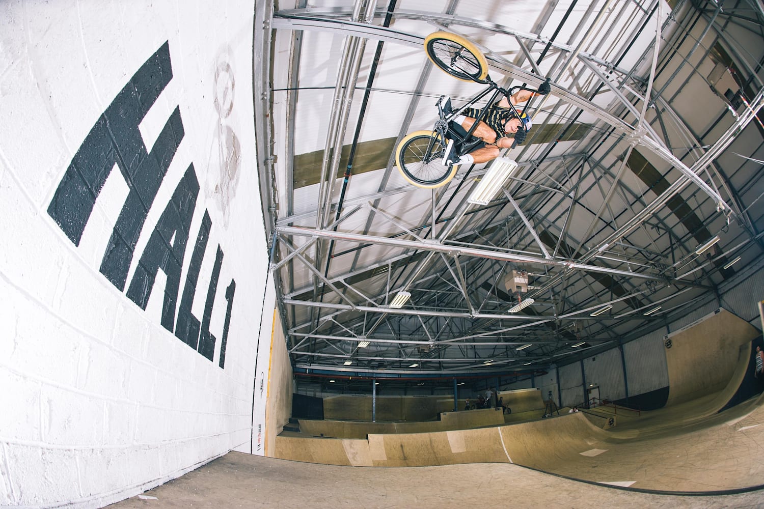 Kriss Kyle BMX pulling tricks Unit 23