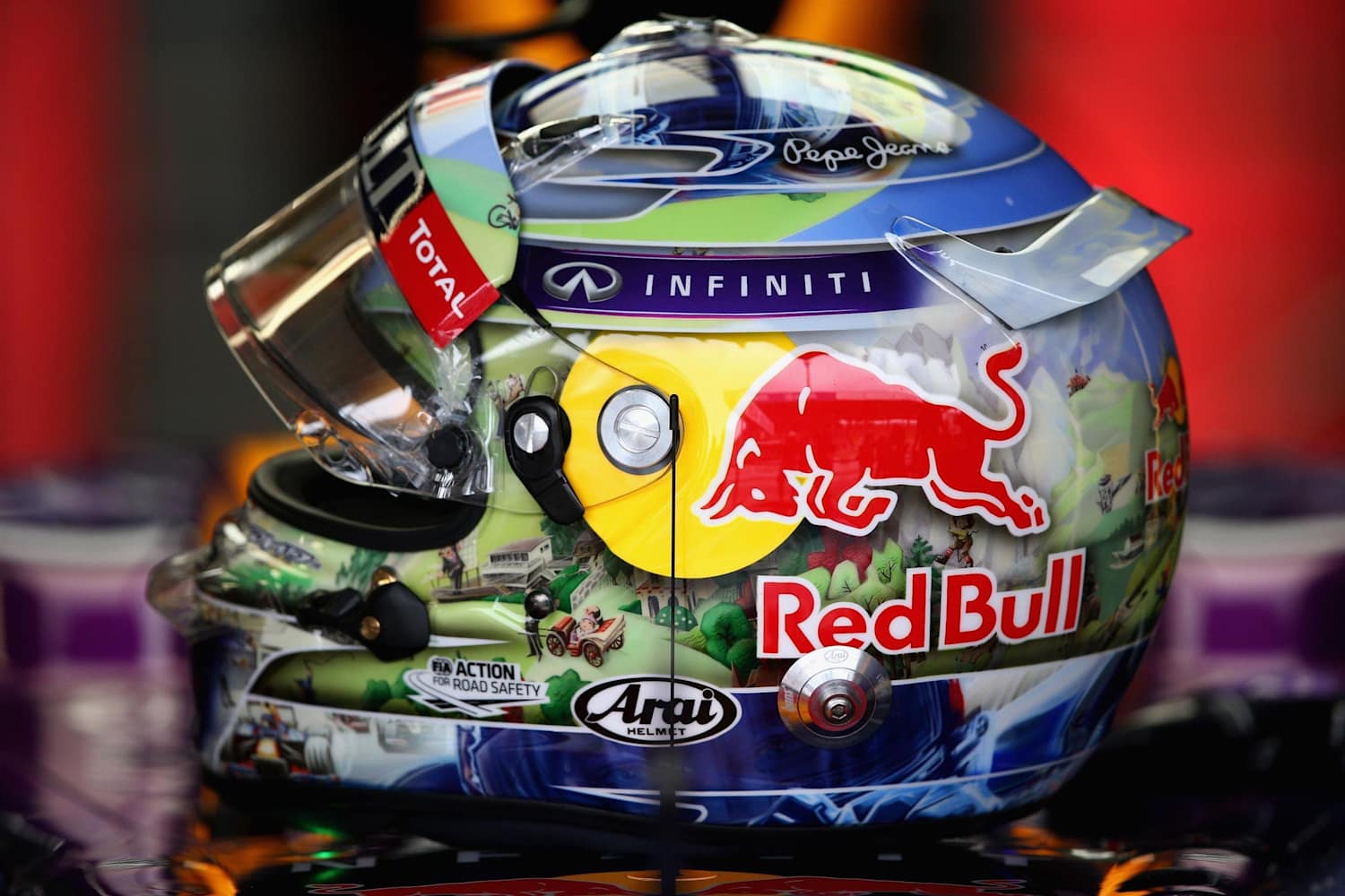 Sebastian Vettel: Helm-Design! Die coolsten Exemplare!