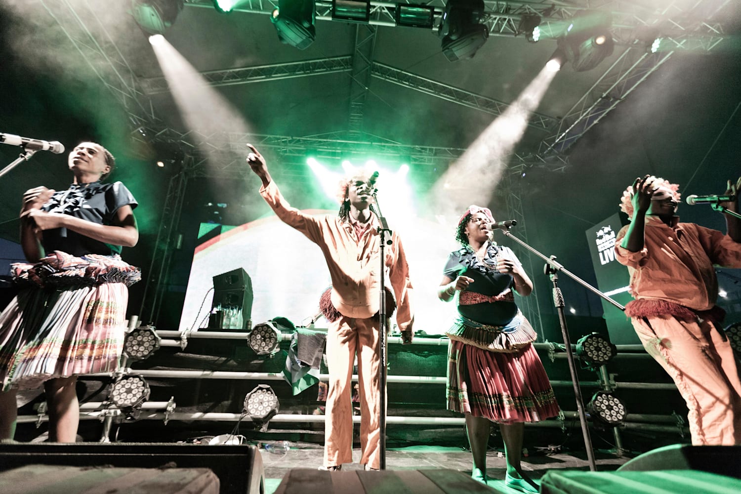 Nozinja z pierwszym klipem