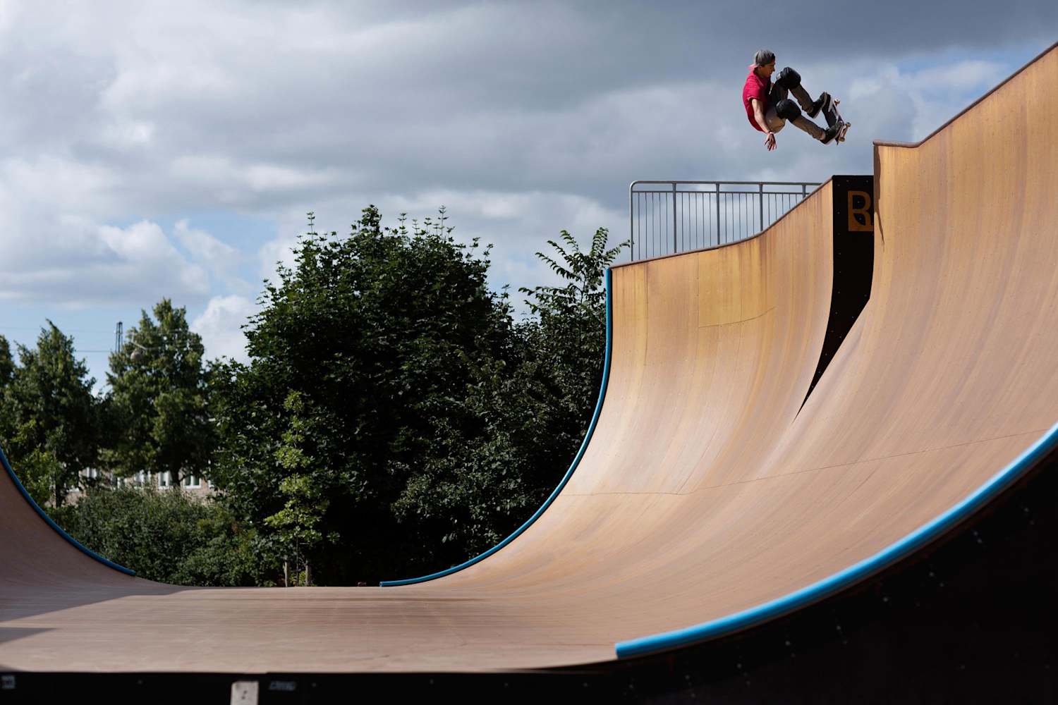 Checkout: Danny Leon