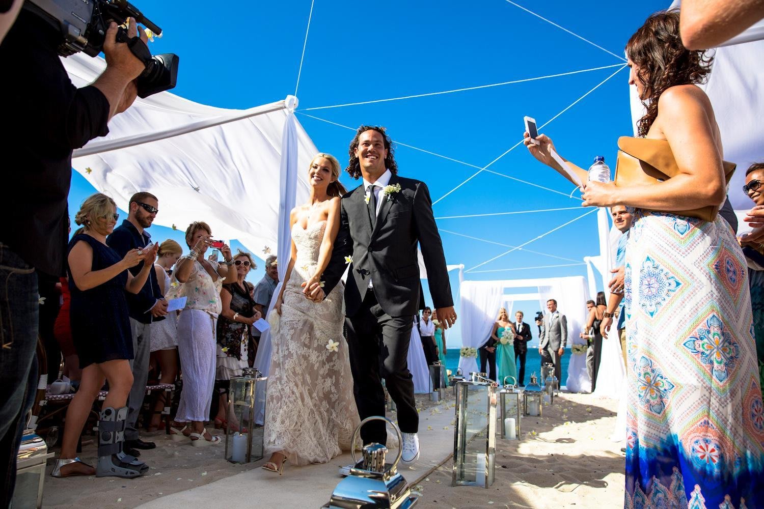 Morning Links: Jordy Smith Gets Married