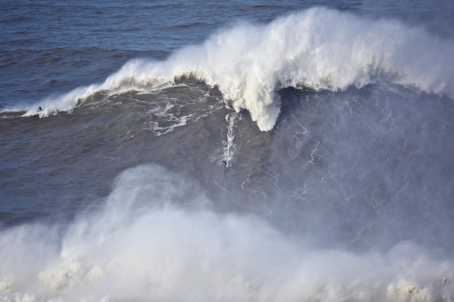 Photos: XXL wave world record attempt at Nazaré
