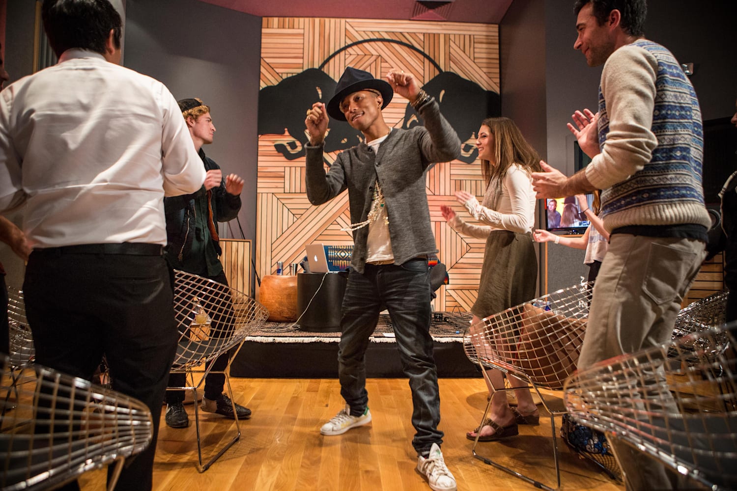 Pharrell: “I made G I R L with my eyes closed”