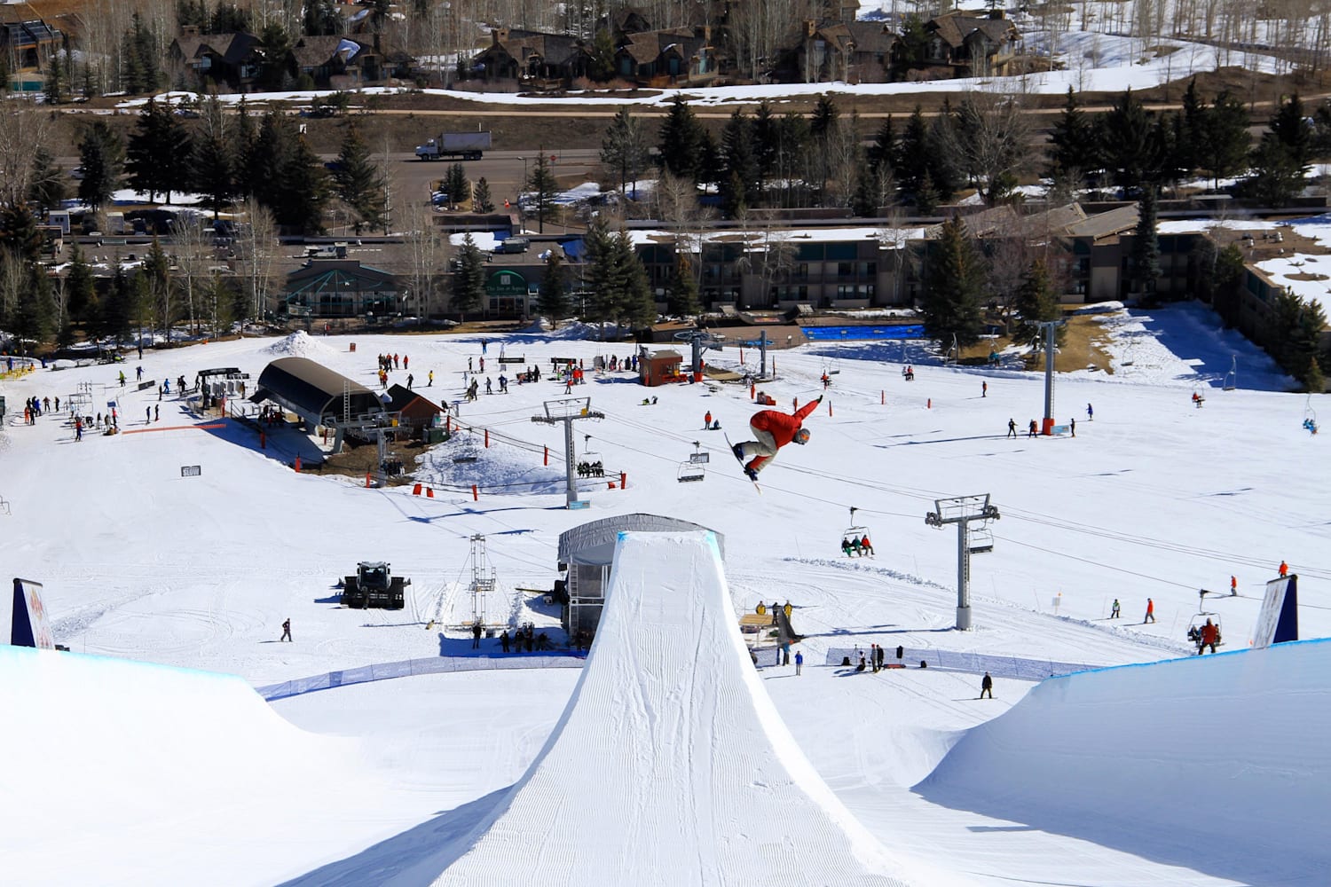 Los riders prueban el Double Pipe de Aspen