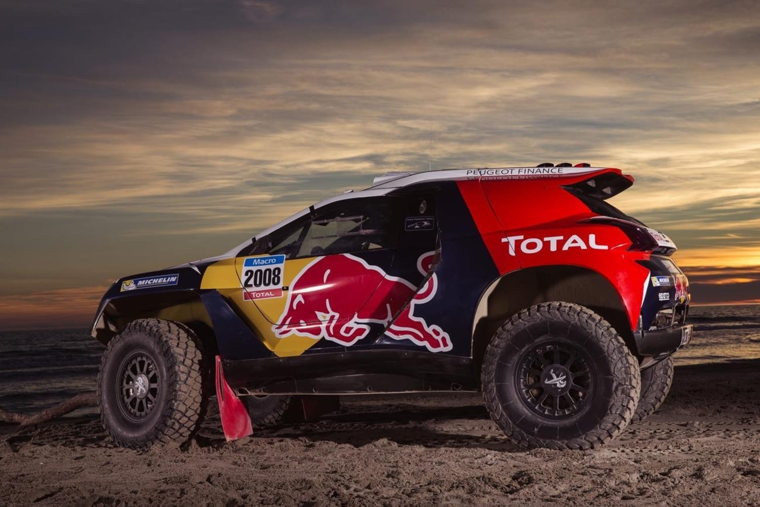 How the Peugeot 2008 DKR can win the 2015 Dakar Rally