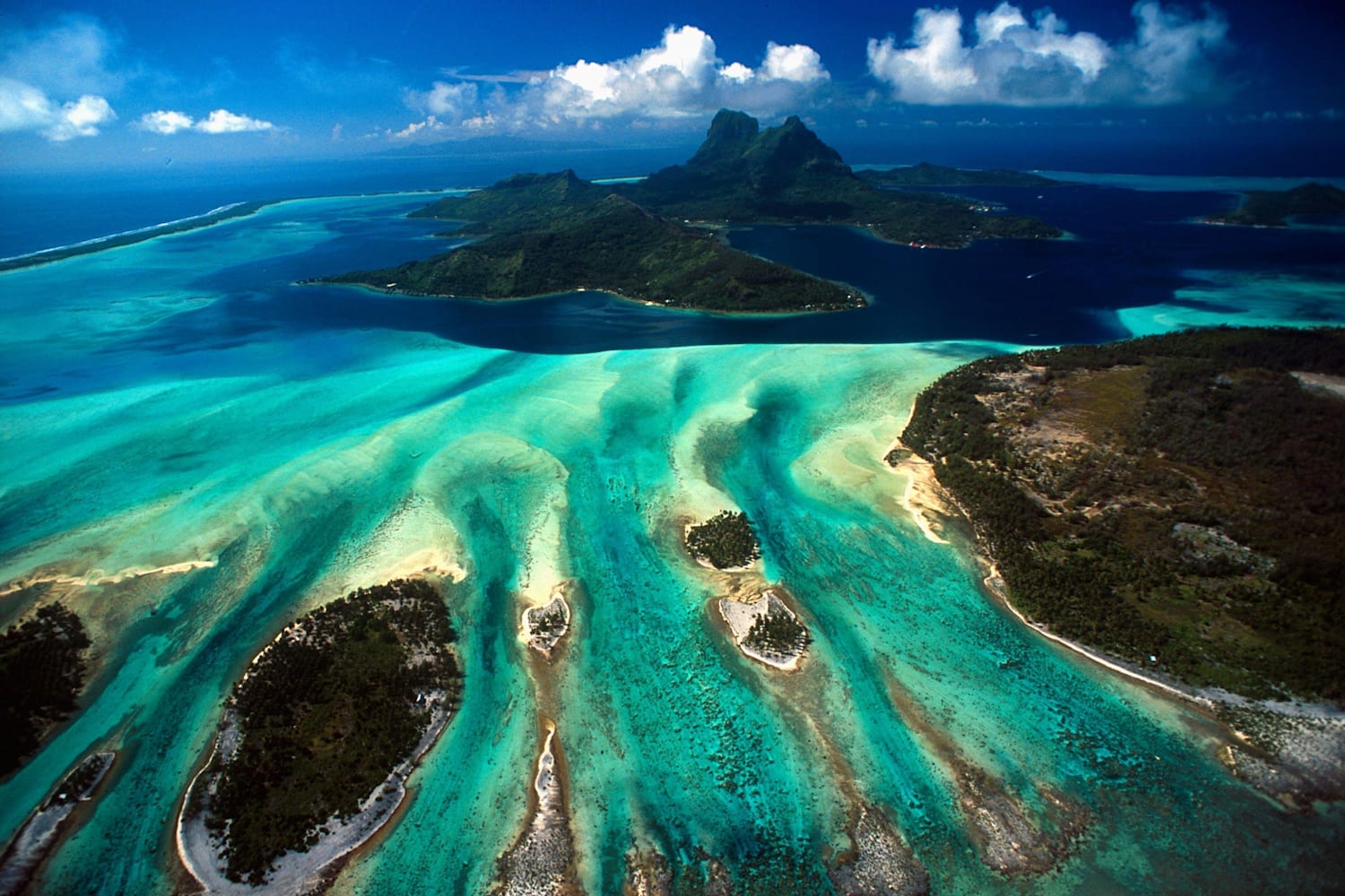 el mundo está lleno de lugares raros