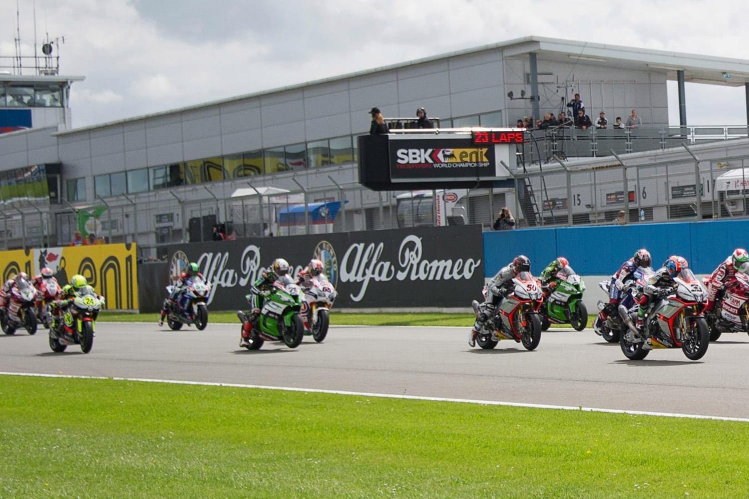 Donington World Superbike report on Tom Sykes win