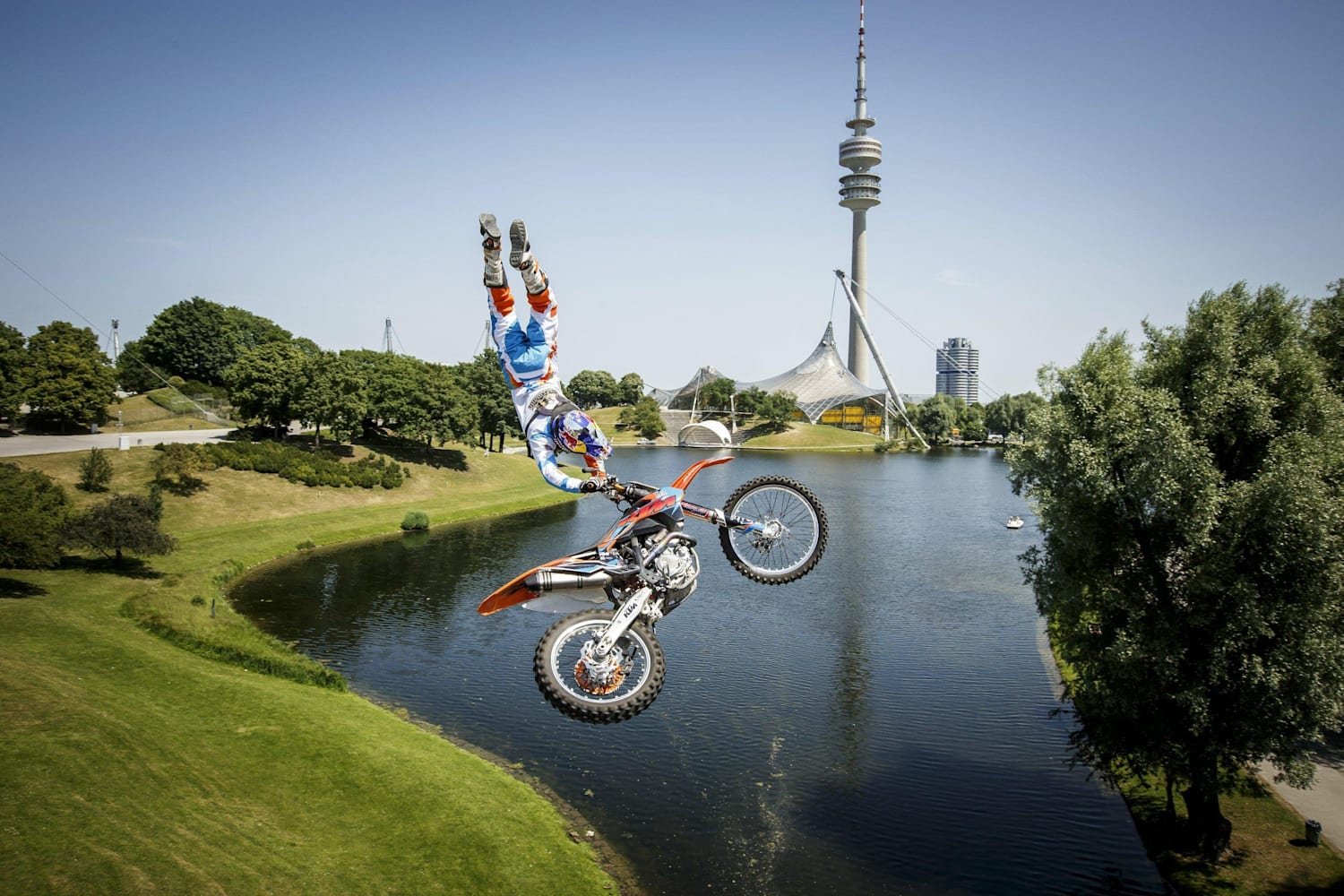 Luc Ackermann: Go big in München