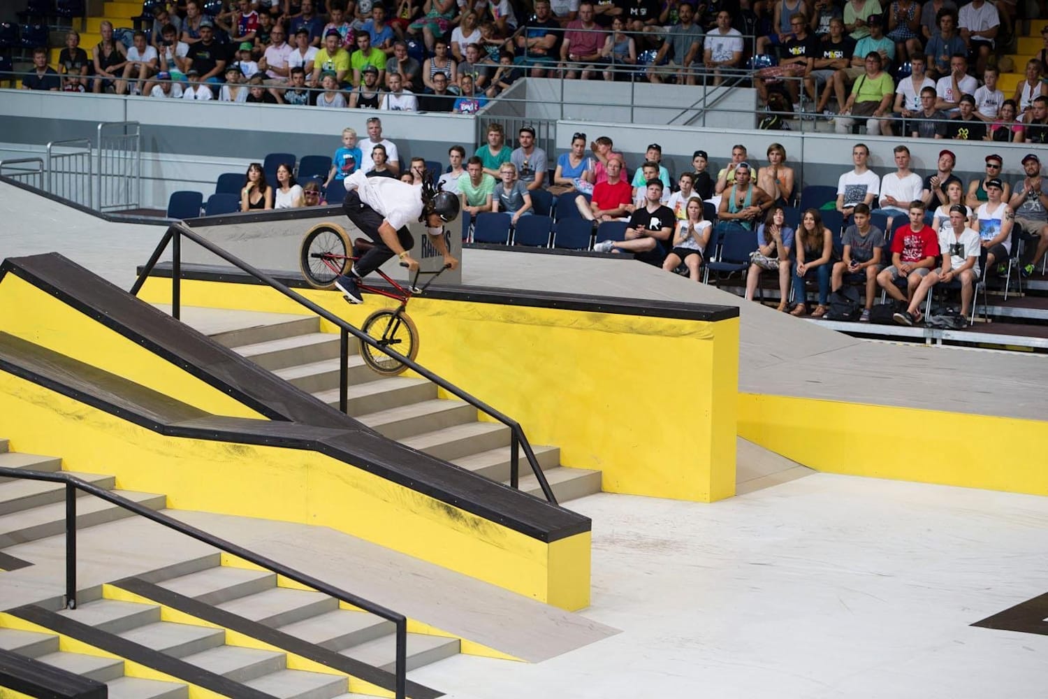 BMX Street Rink: Alex Kennedy holt Gold