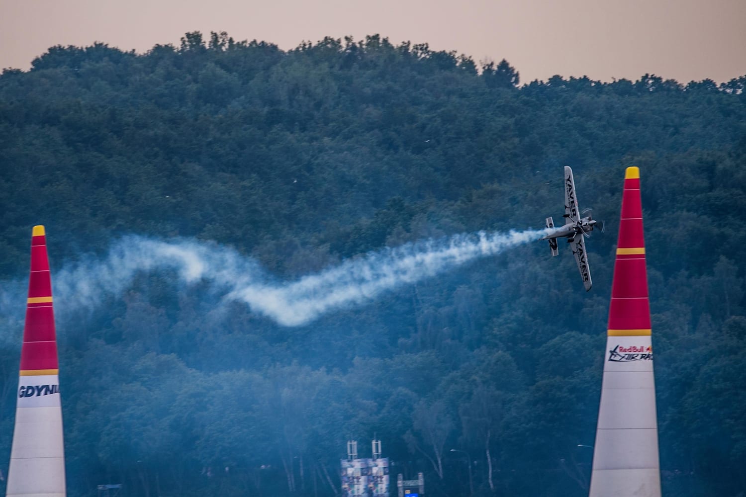 Red Bull Air Race Gdynia Poland video and report