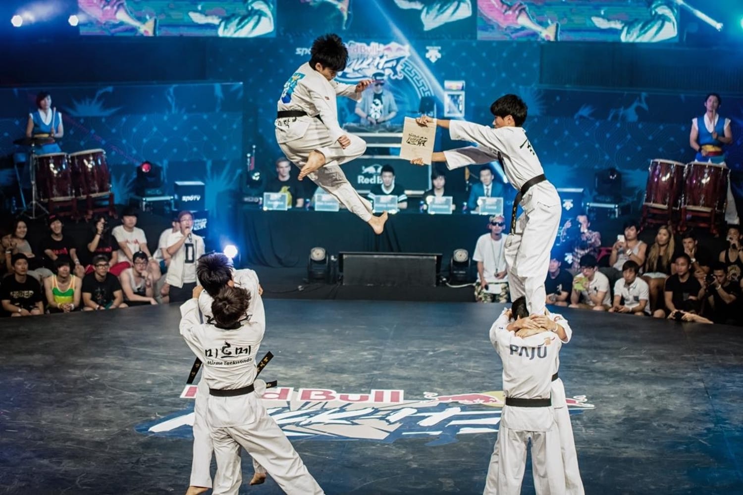 Scoop Red Bull Kick It 2014