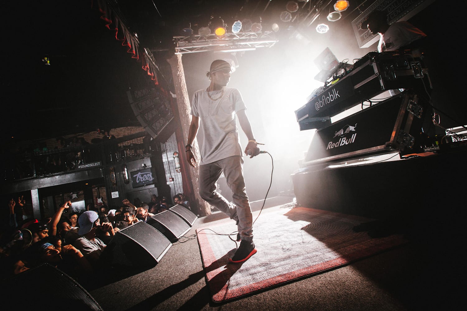Isaiah Rashad, Outfit TX, Blue The Misfit Live Photos