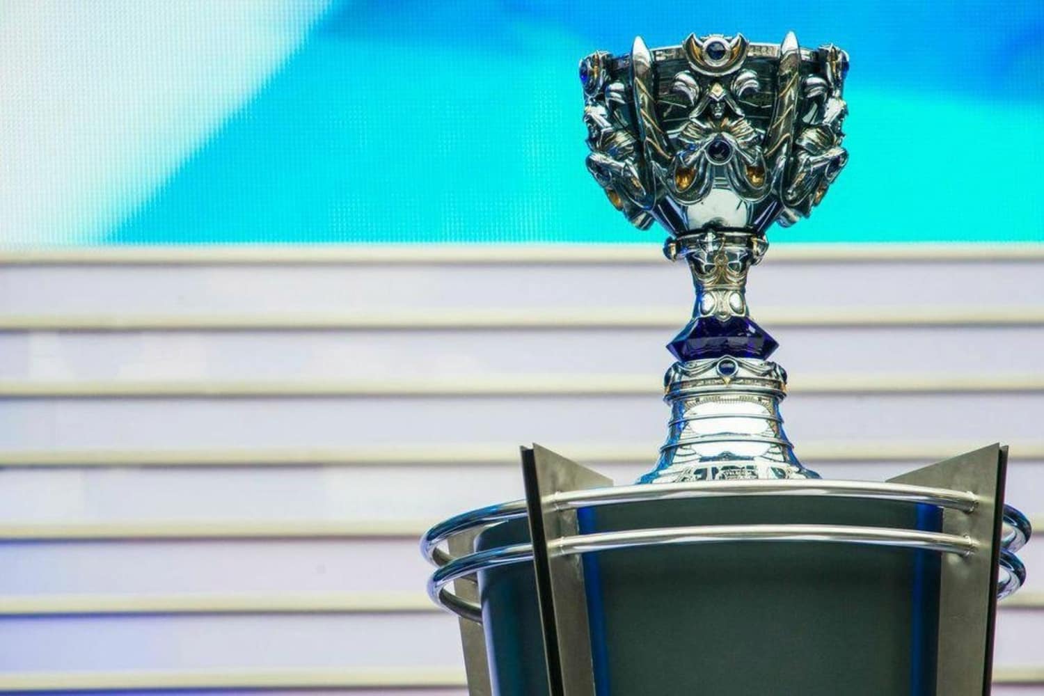 Roster Shakeups Rock the EU and NA LCS