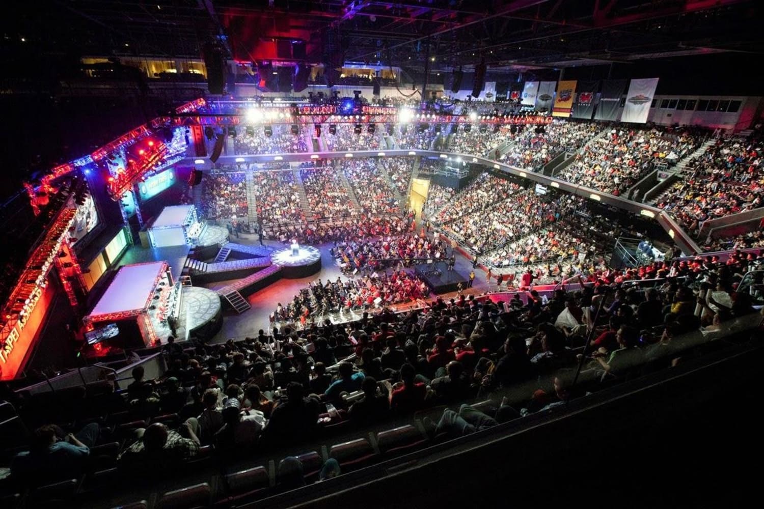 Red Bull esports | Stories, Videos, Films and more