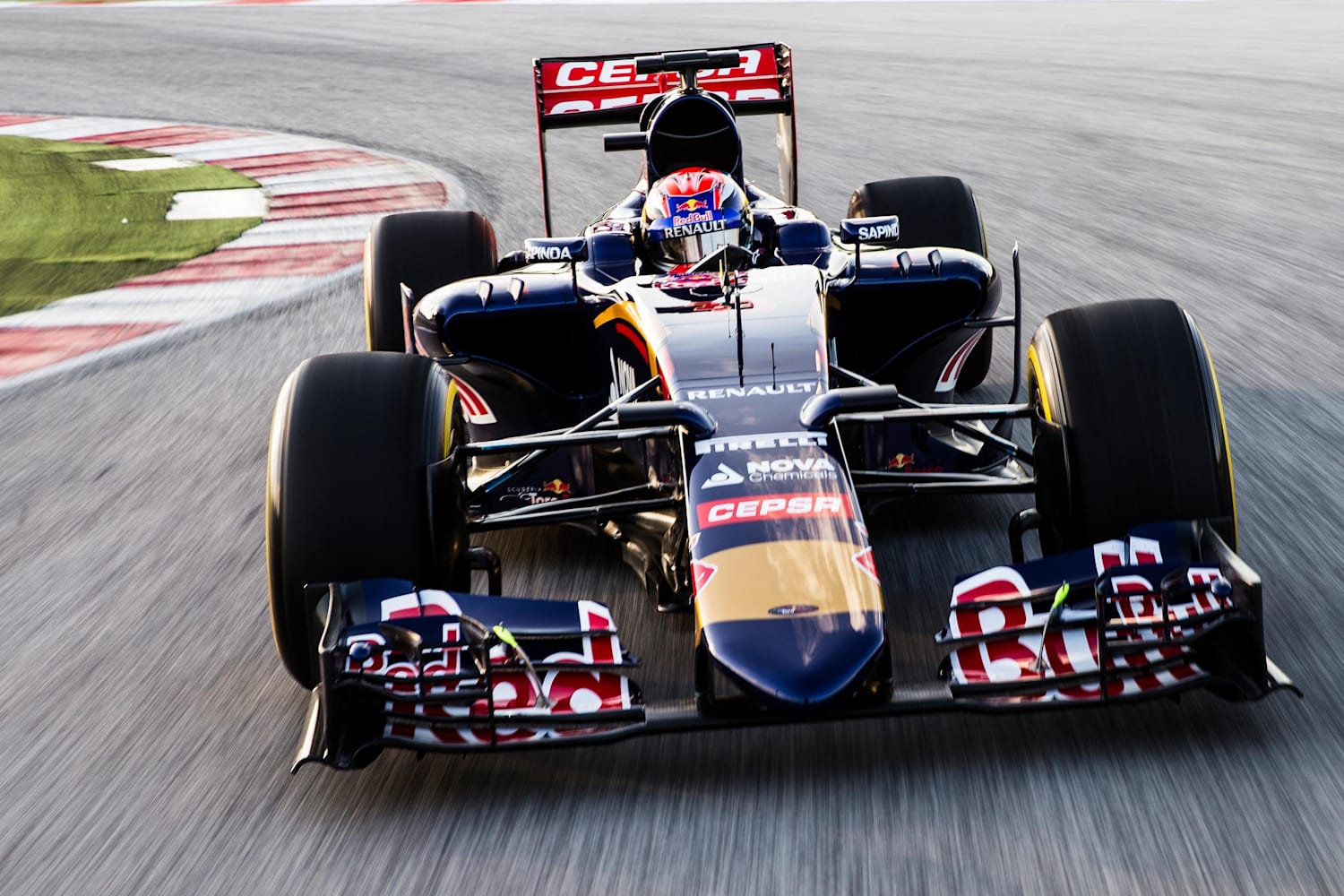 F1 2015 cars photo gallery