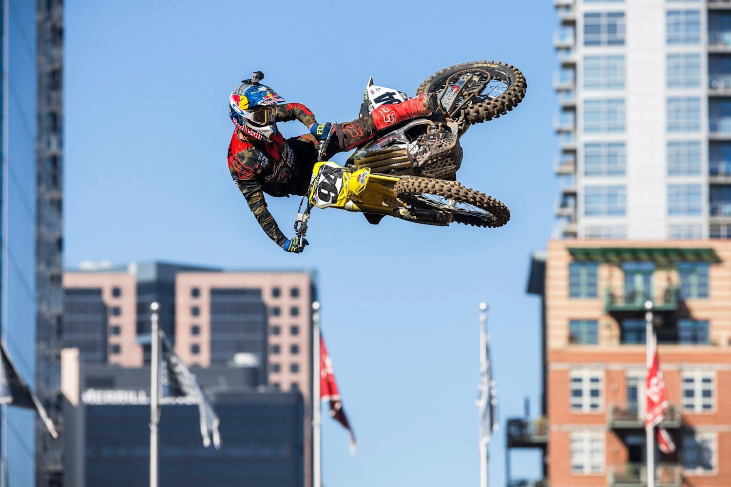 Las mejores fotos de scrubs y whips del AMA supercross