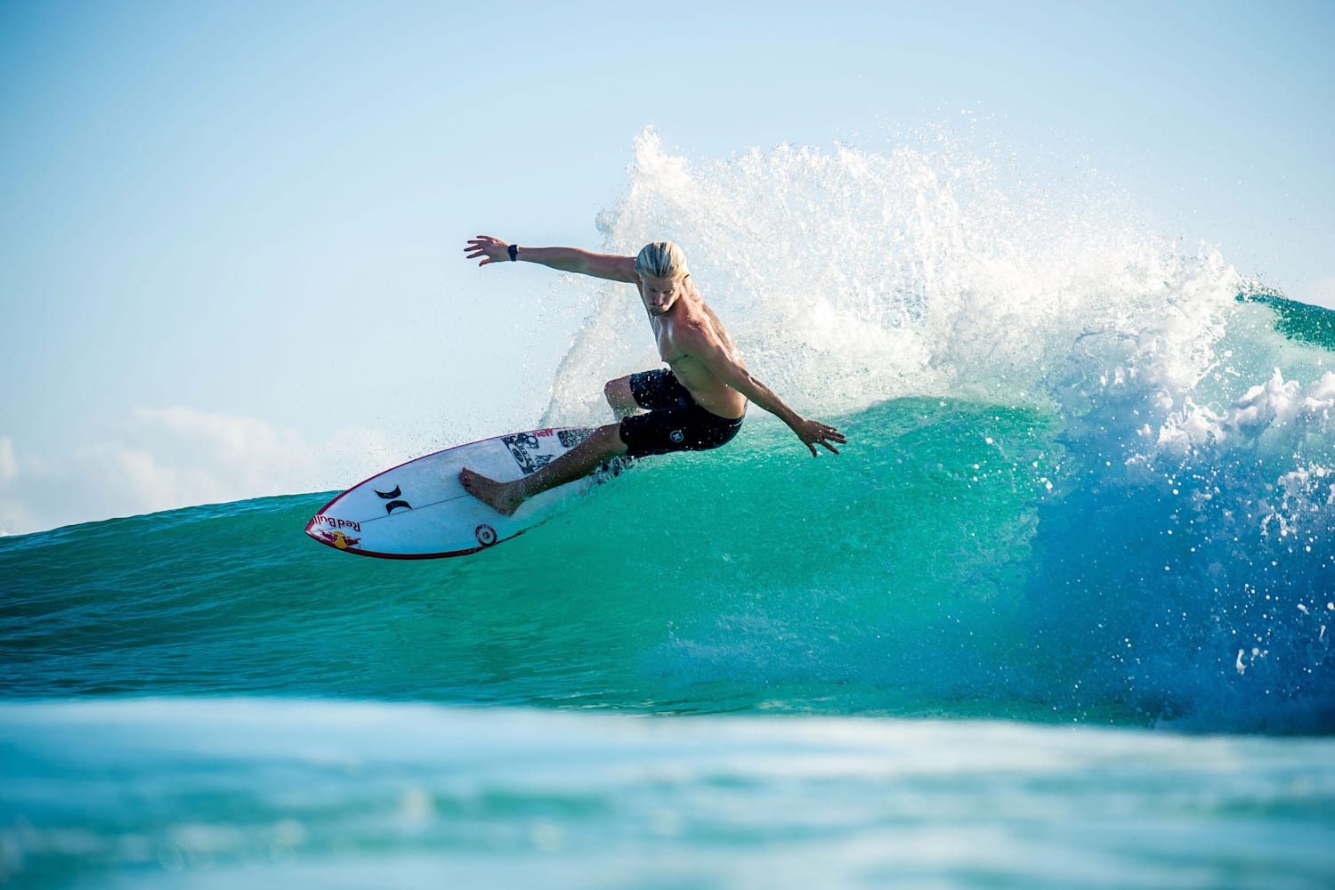 Die 10 fotogensten Surfer im Moment