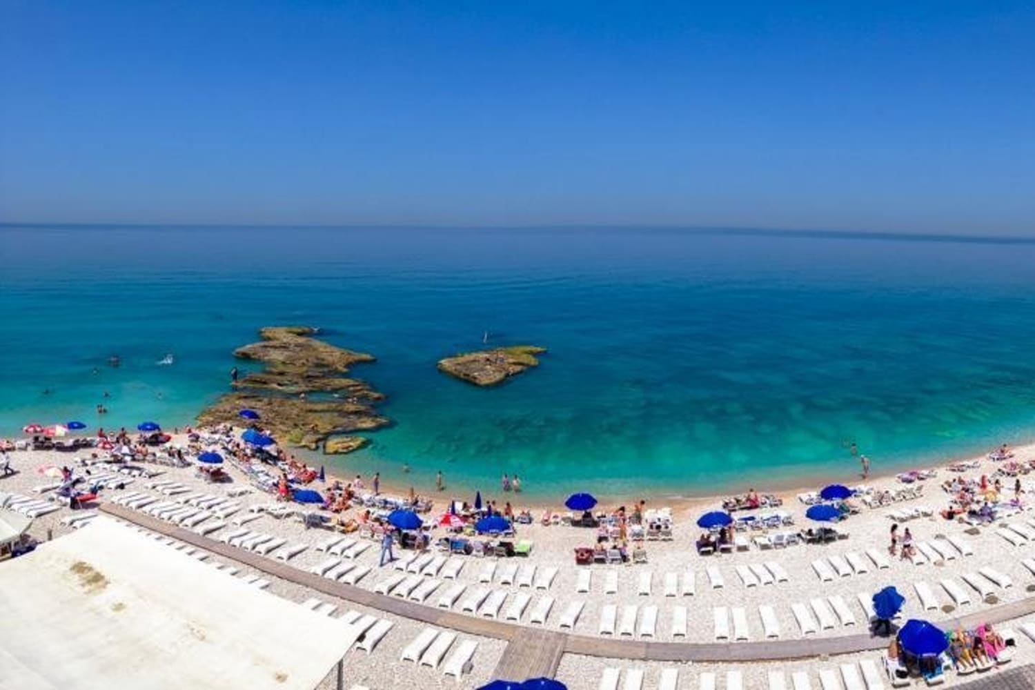 8 photos that will make you head to Batroun now!