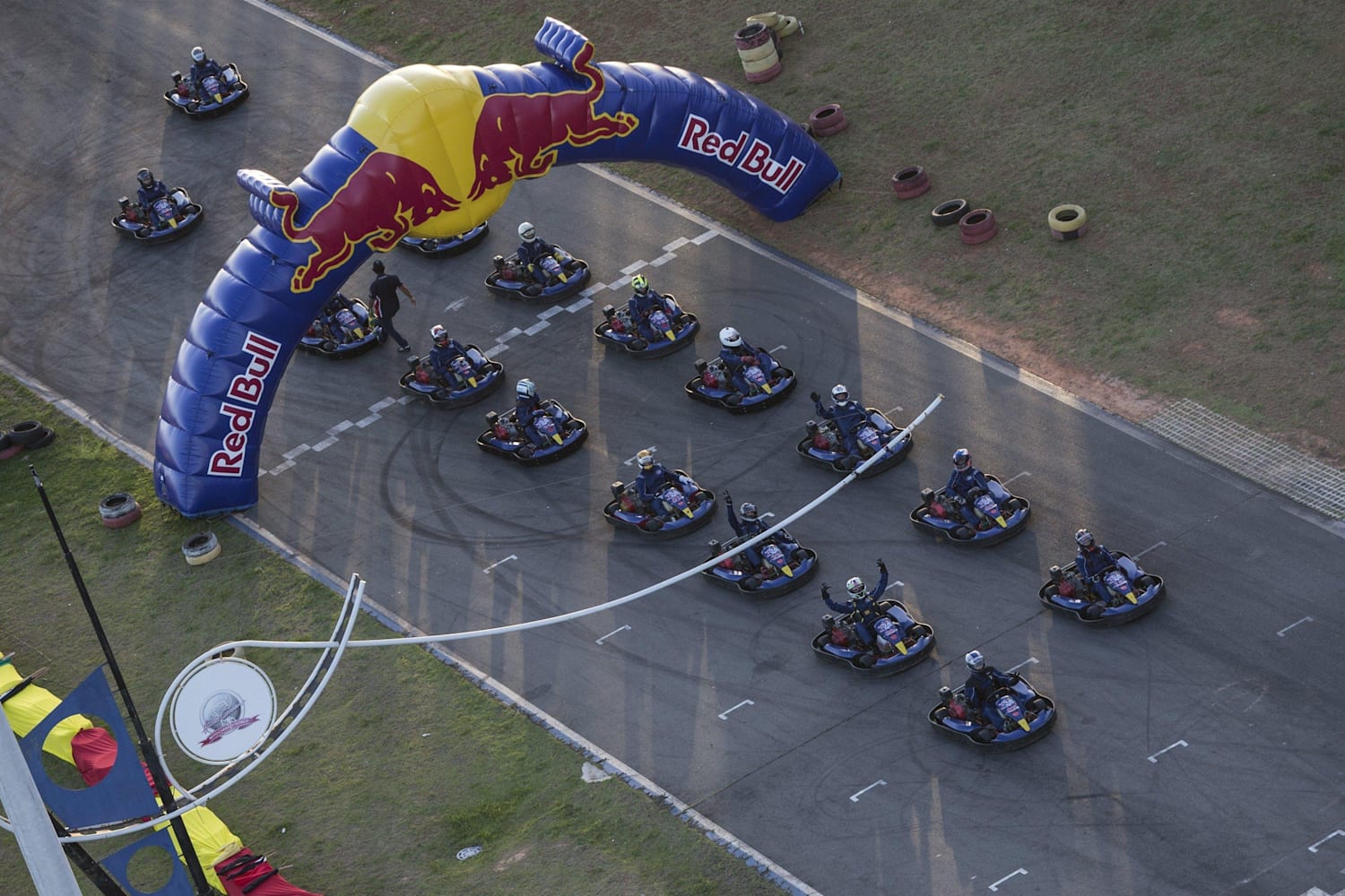 The 20 drivers compete for the Title