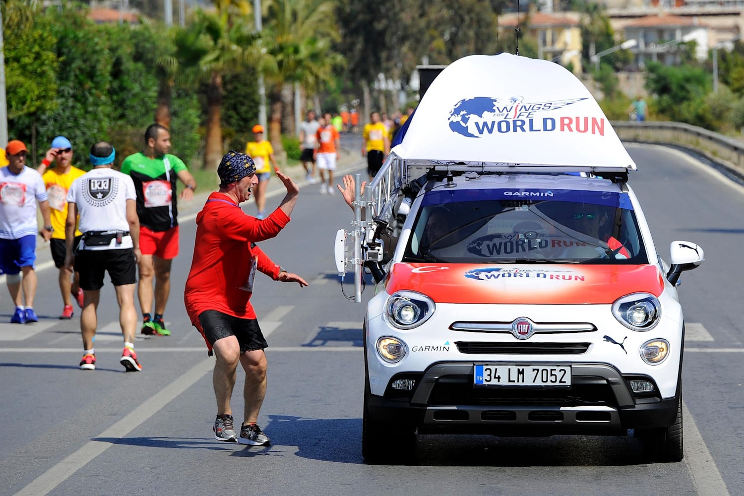 Fun moments from previous Wings for Life World Runs